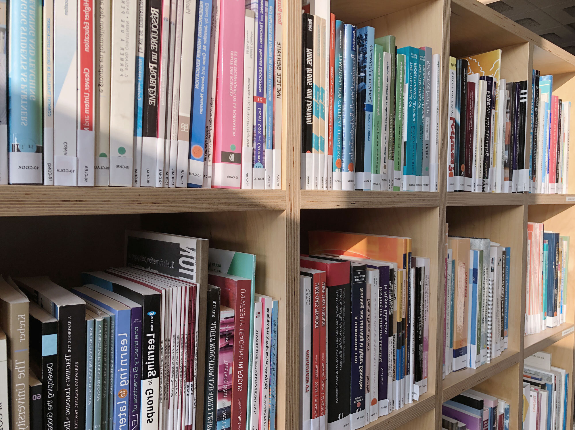 Bibliothèque spécialisée en pédagogie - Espace de documentation pédagogique - CSE UNIL